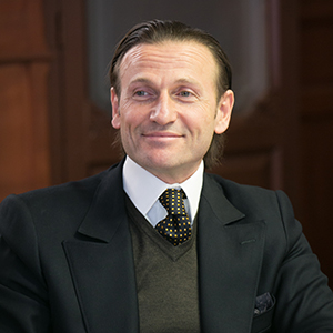 About Us | Yitzhak Navon